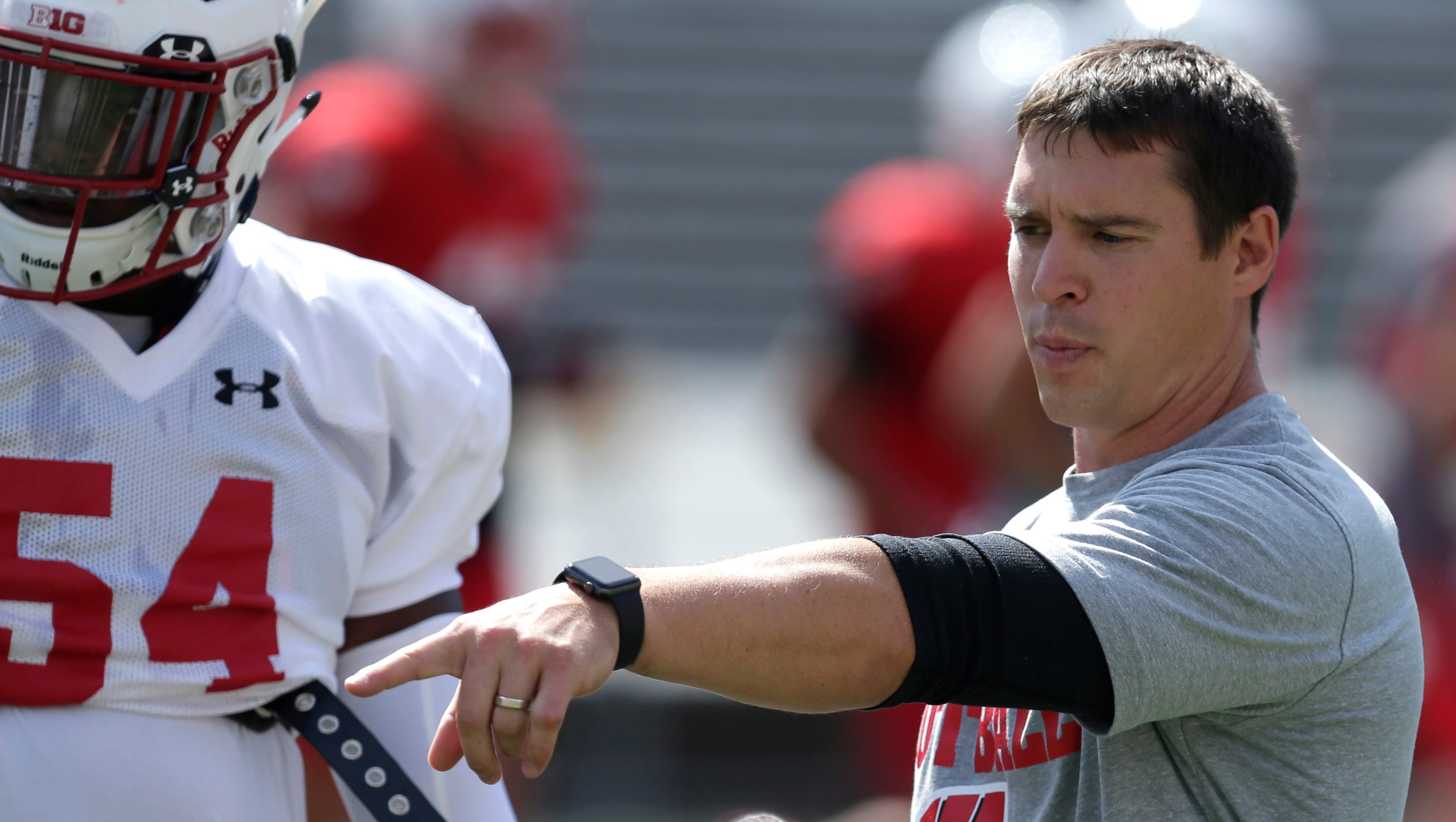 Jim Leonhard embraces rapid rise to defensive coordinator at Wisconsin