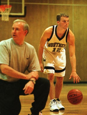 Darian DeVries has wanted to be Drake's basketball coach for a long ...