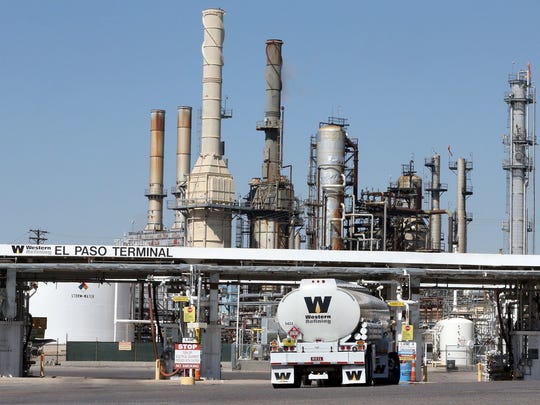 Oil refiner Marathon Petroleum to buy Andeavor for $23.3 billion