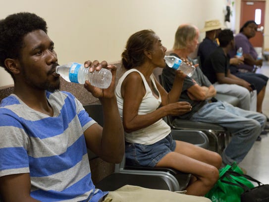 Program combats Phoenix homelessness crisis one ID at a time