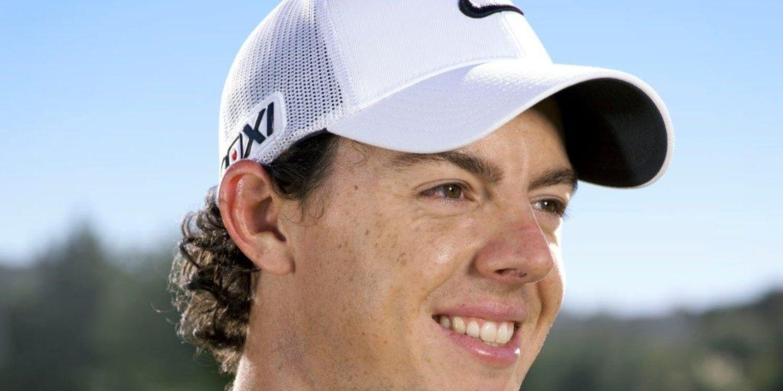 It's official: Rory McIlroy joins Tiger Woods at Nike