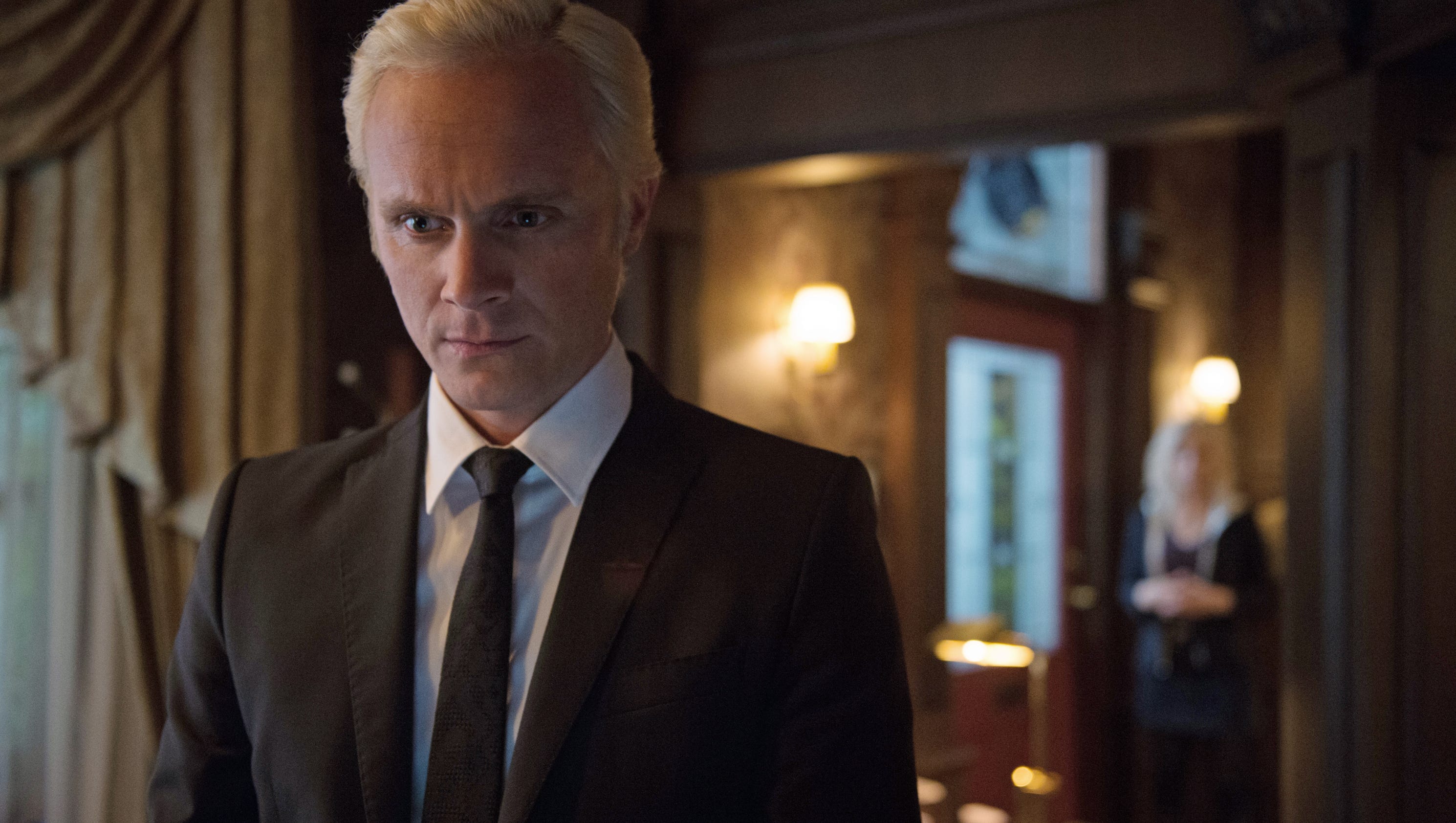 'iZombie' star David Anders relishes his place as TV bad guy