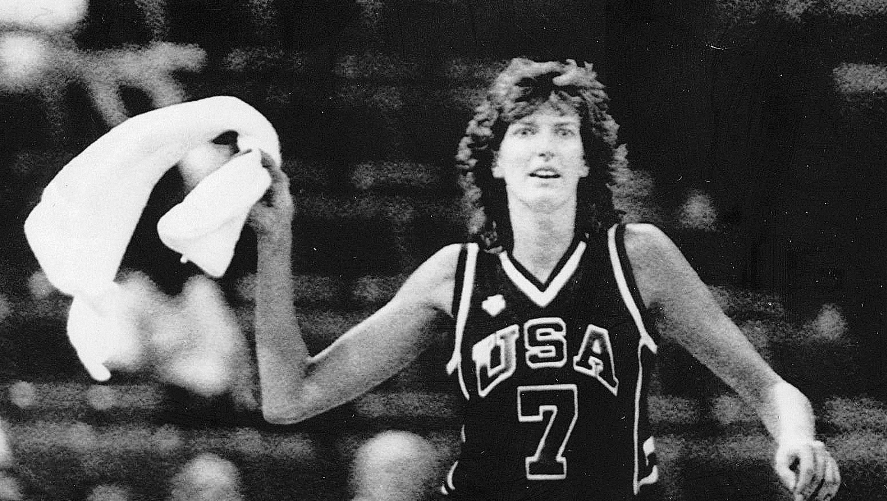 Anne Donovan, basketball Hall of Famer from Ridgewood NJ, dies