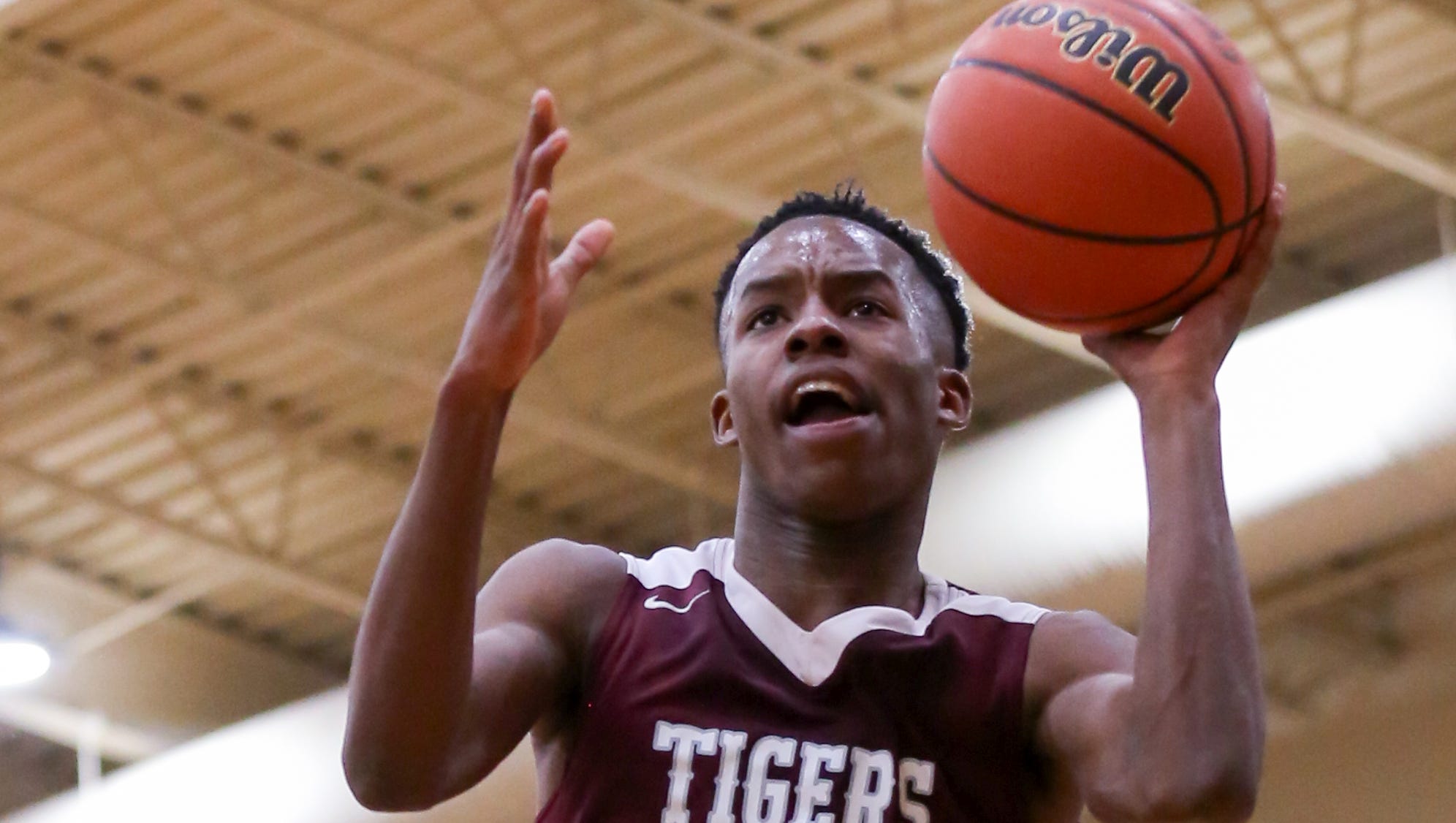 Purdue freshmen Hunter and Williams working on bodies this summer