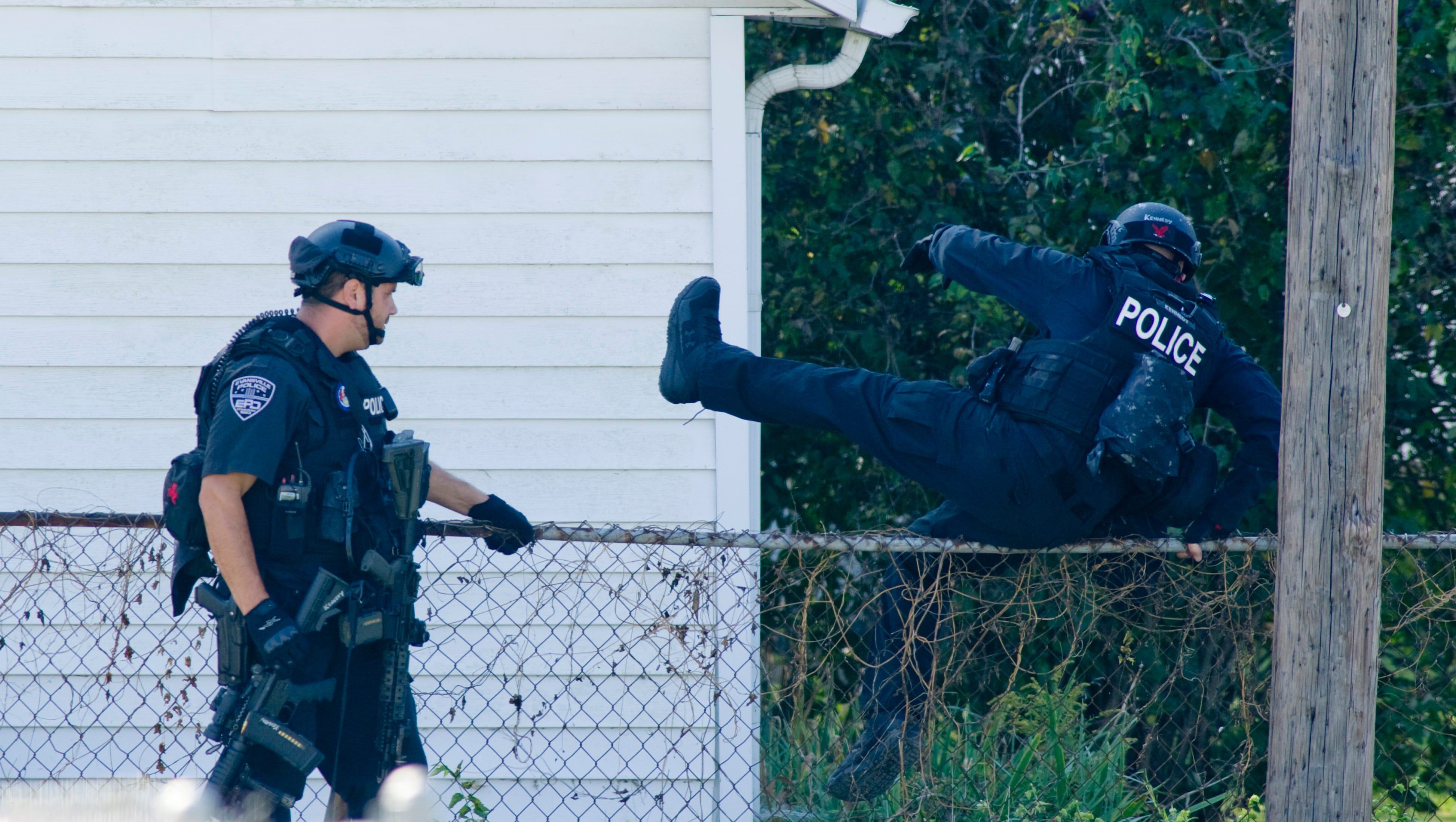 Police: Man fired at officers, sparked standoff