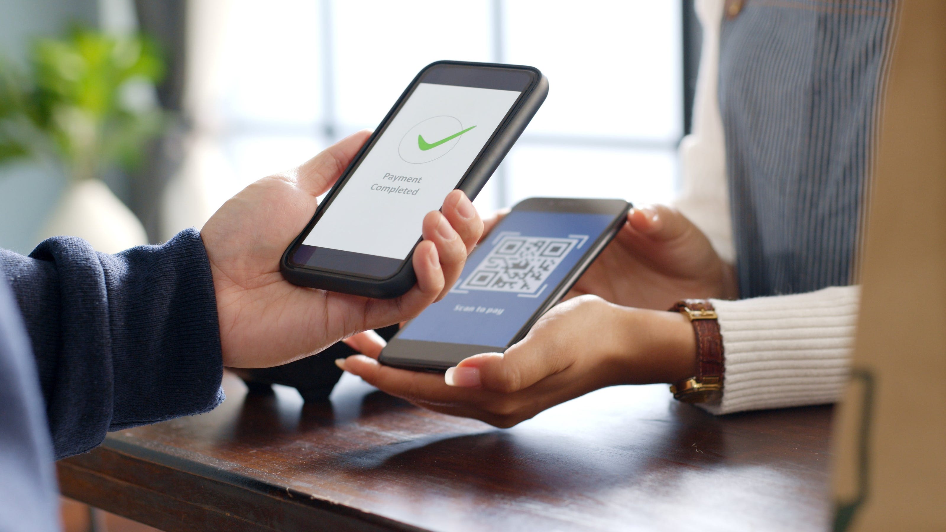 How To Scan A QR Code With Your IPhone Or Android Phone How To Scan A QR Code With Your IPhone Or Android Phone