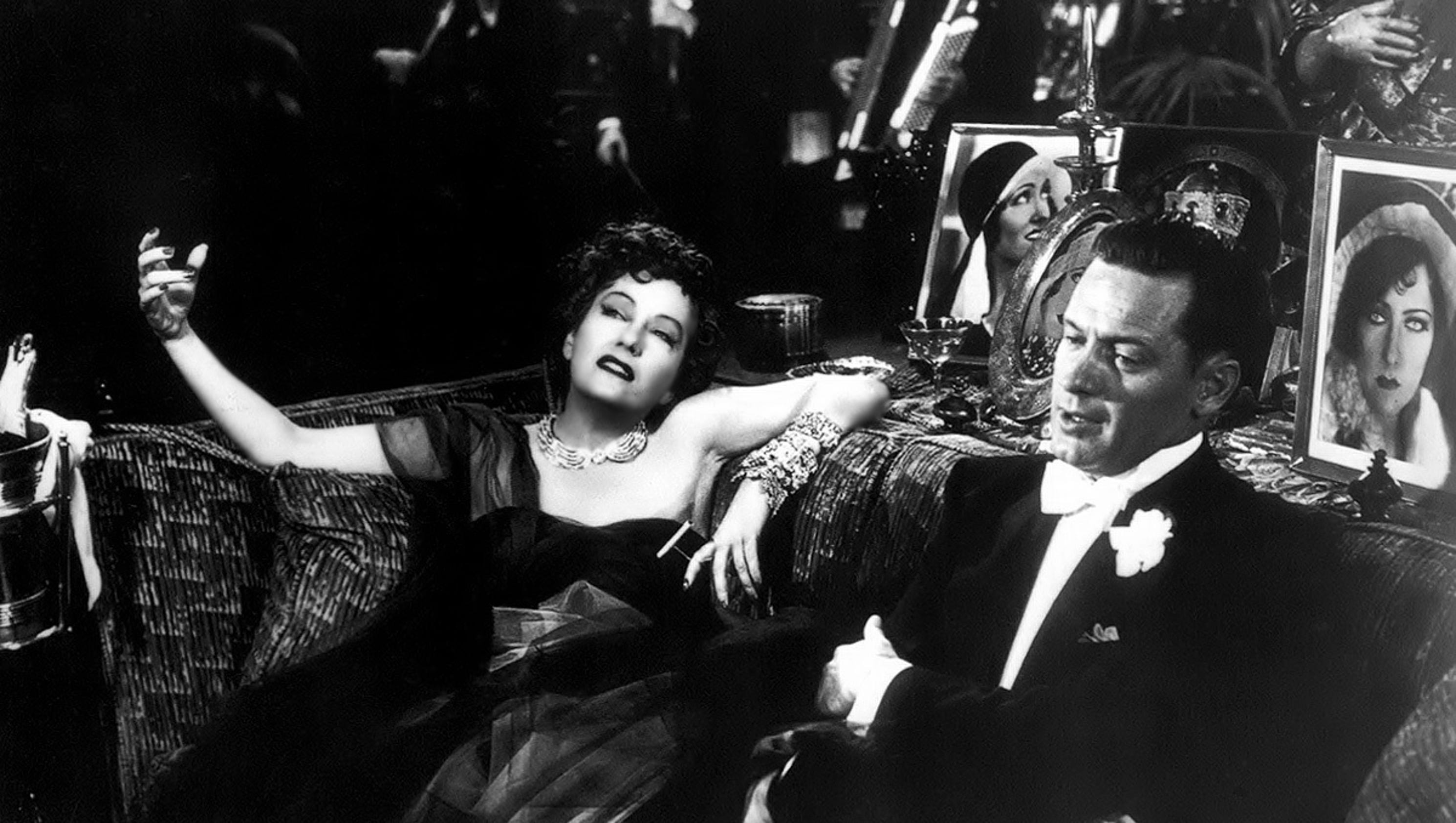 Swanson's star power sizzles in 'Sunset Boulevard'