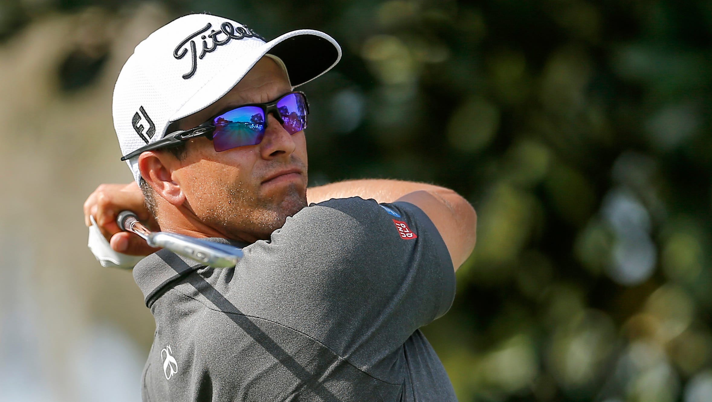 Adam Scott holds share of an early lead at Bay Hill