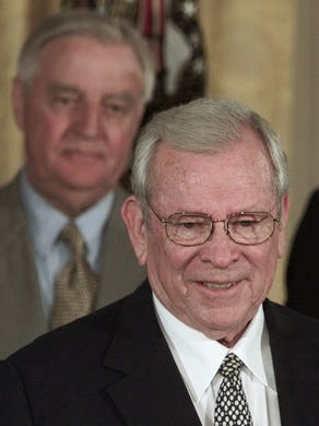 Howard Baker, former Senate Majority Leader, dies at 88
