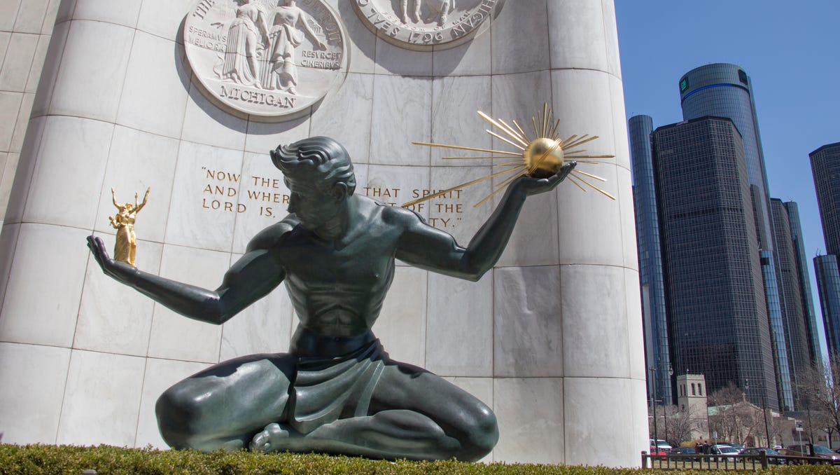 Photos: Spirit of Detroit statue