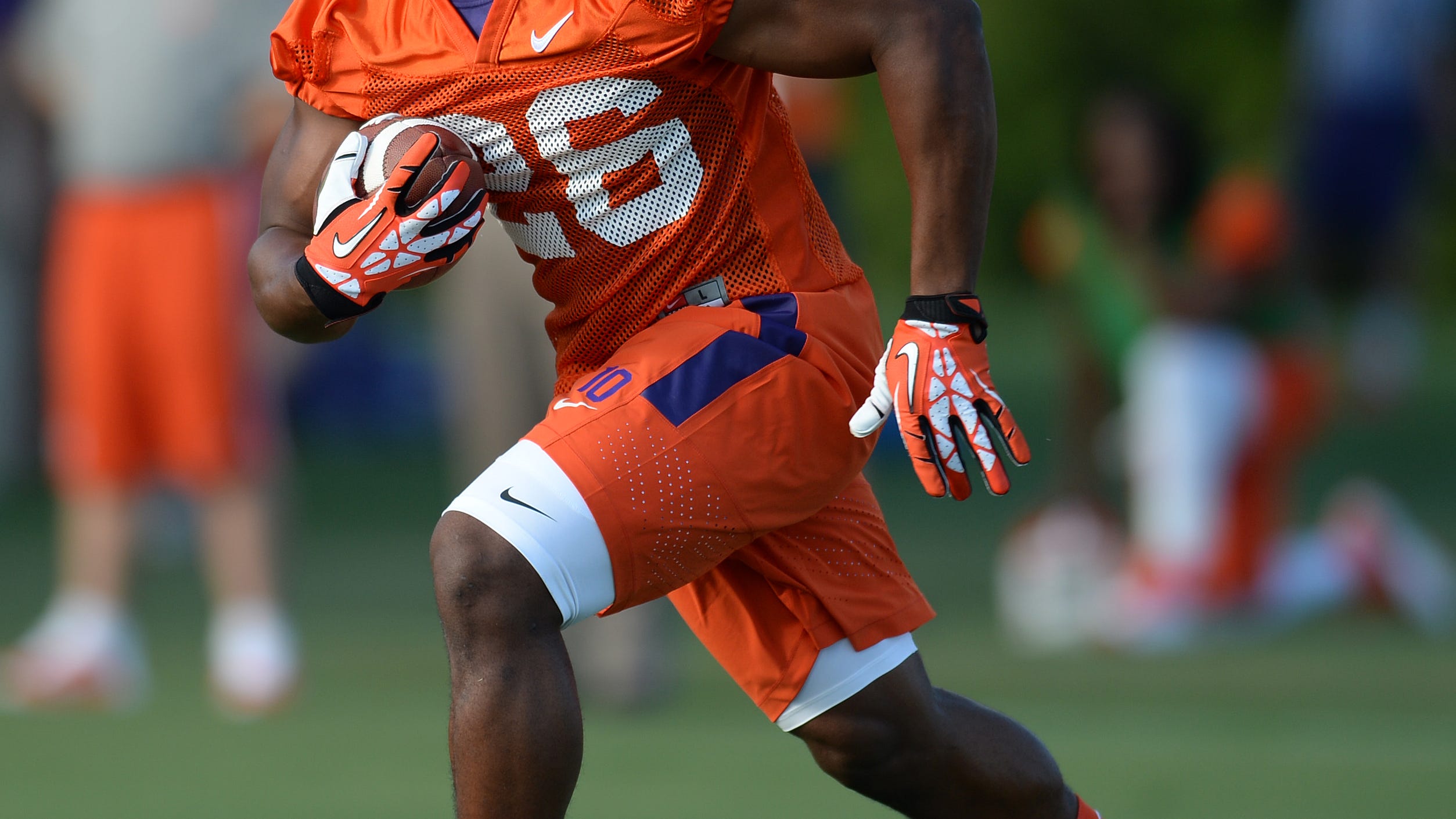 Injury leaves Clemson with an easy Choice