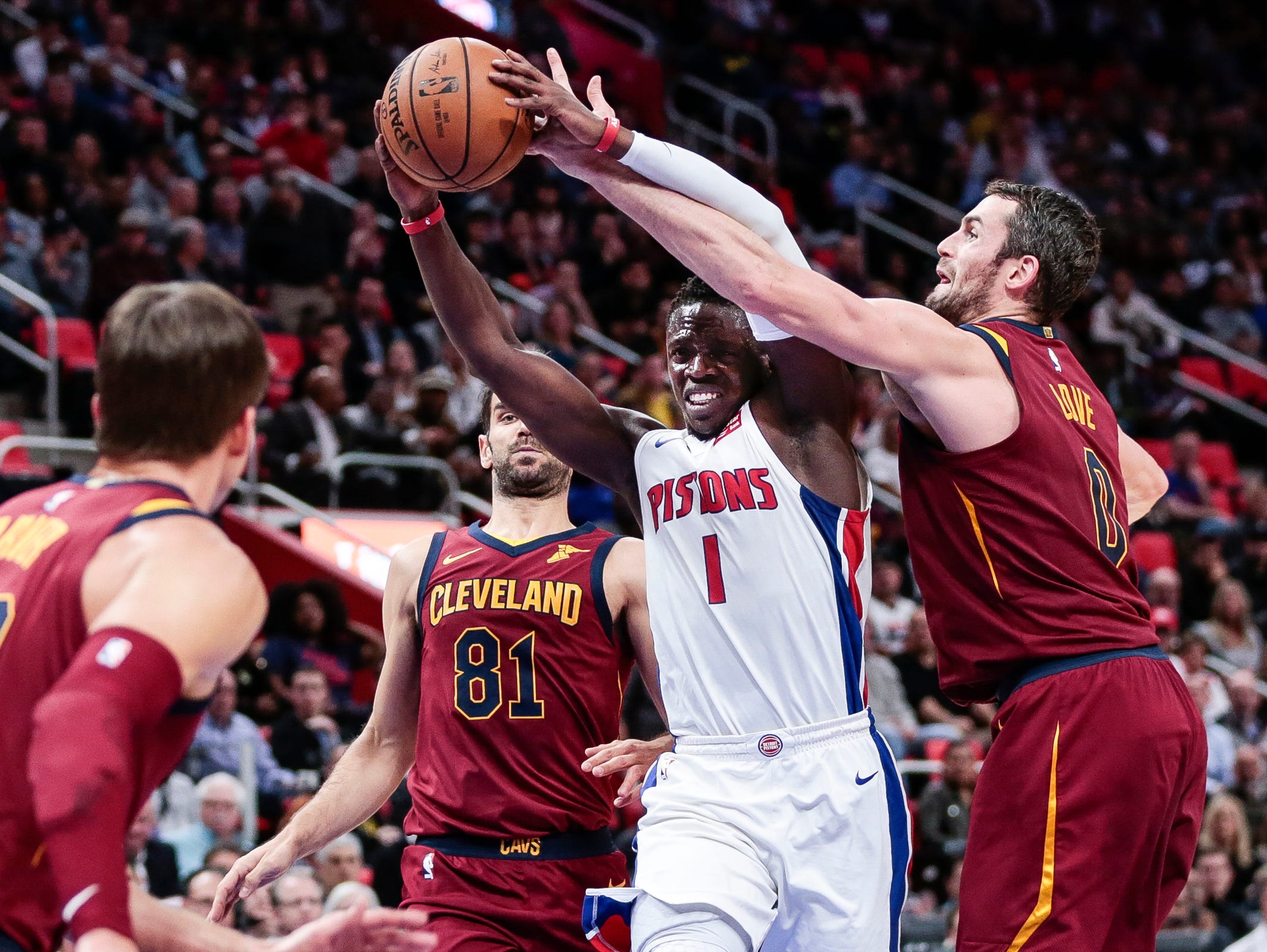 LeBron James, Cavaliers crush weary Detroit Pistons, 116-88, at LCA