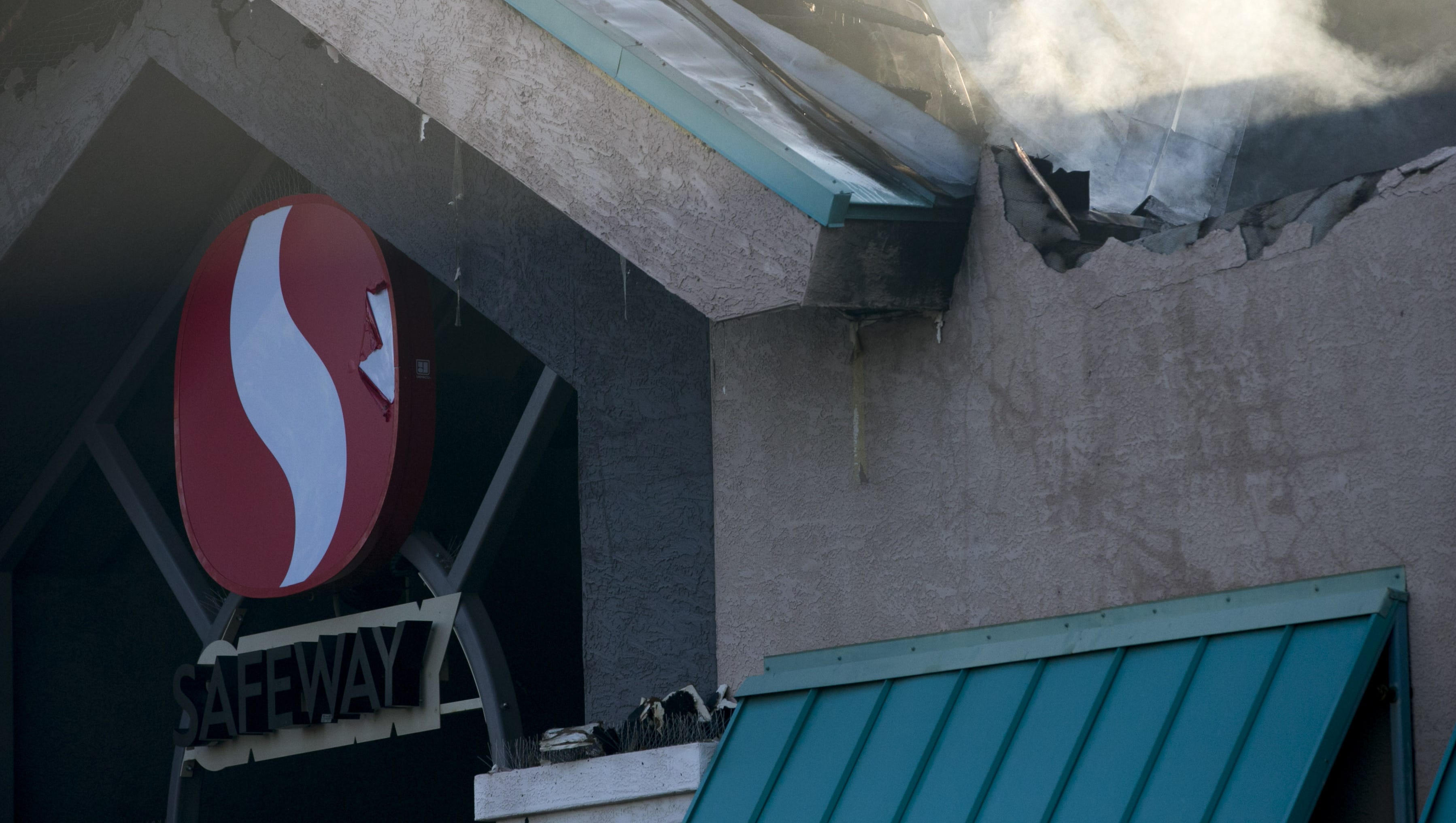 Storm damage, roof collapse may have triggered Phoenix Safeway fire
