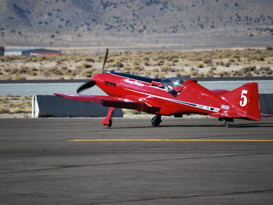 Tribute planned for pilot killed at air races