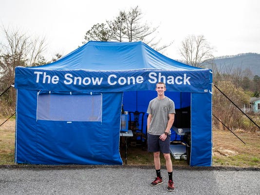 Youth opens snow cone shop