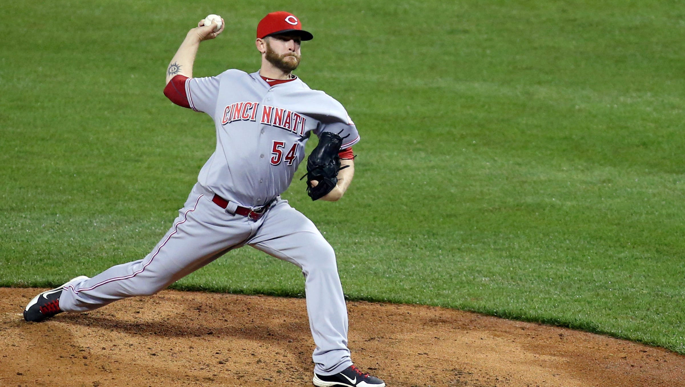 The quest for a 100-mph fastball: Can MLB prospects safely develop ...