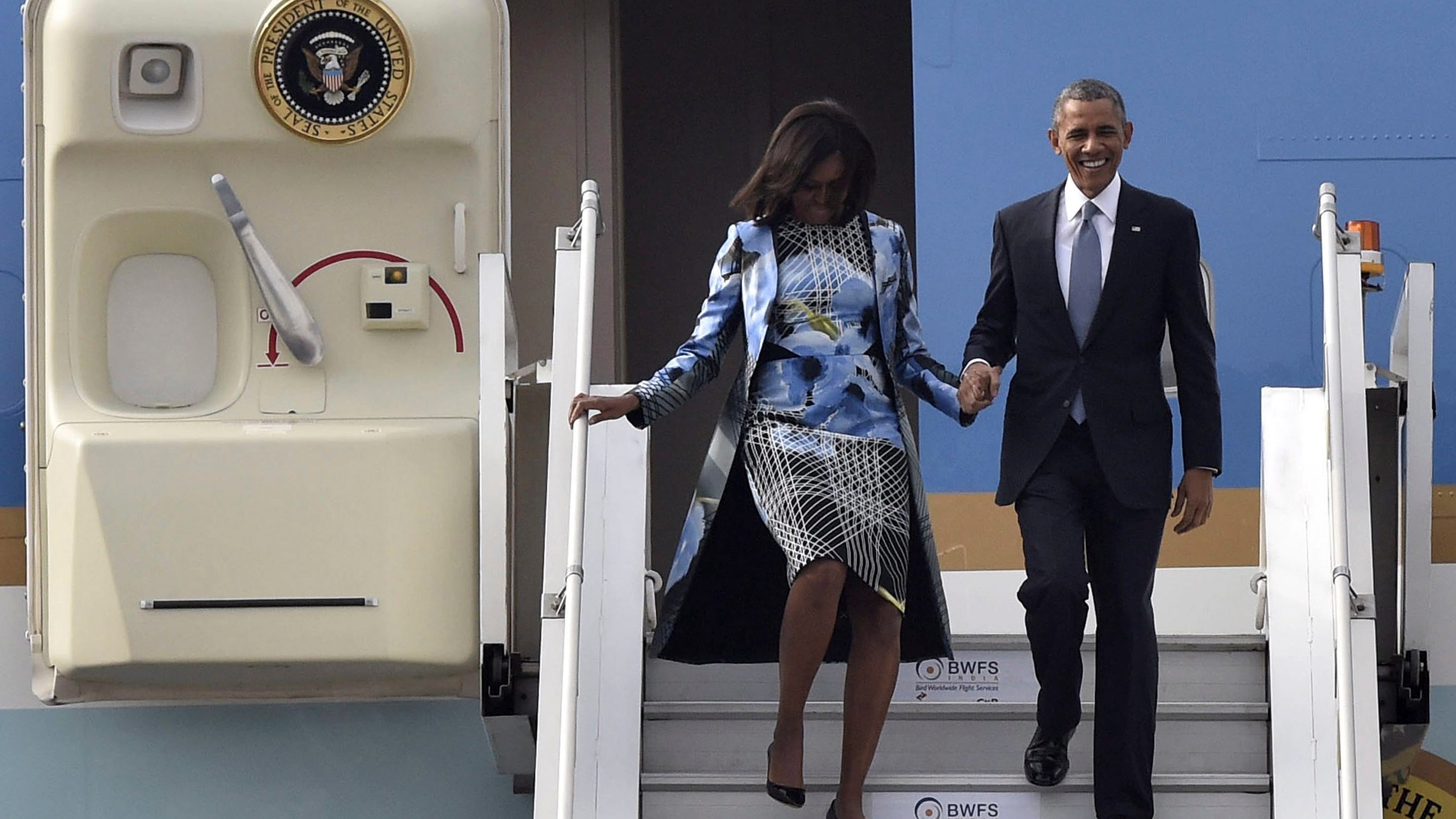 Michelle Obama beguiles with style in India