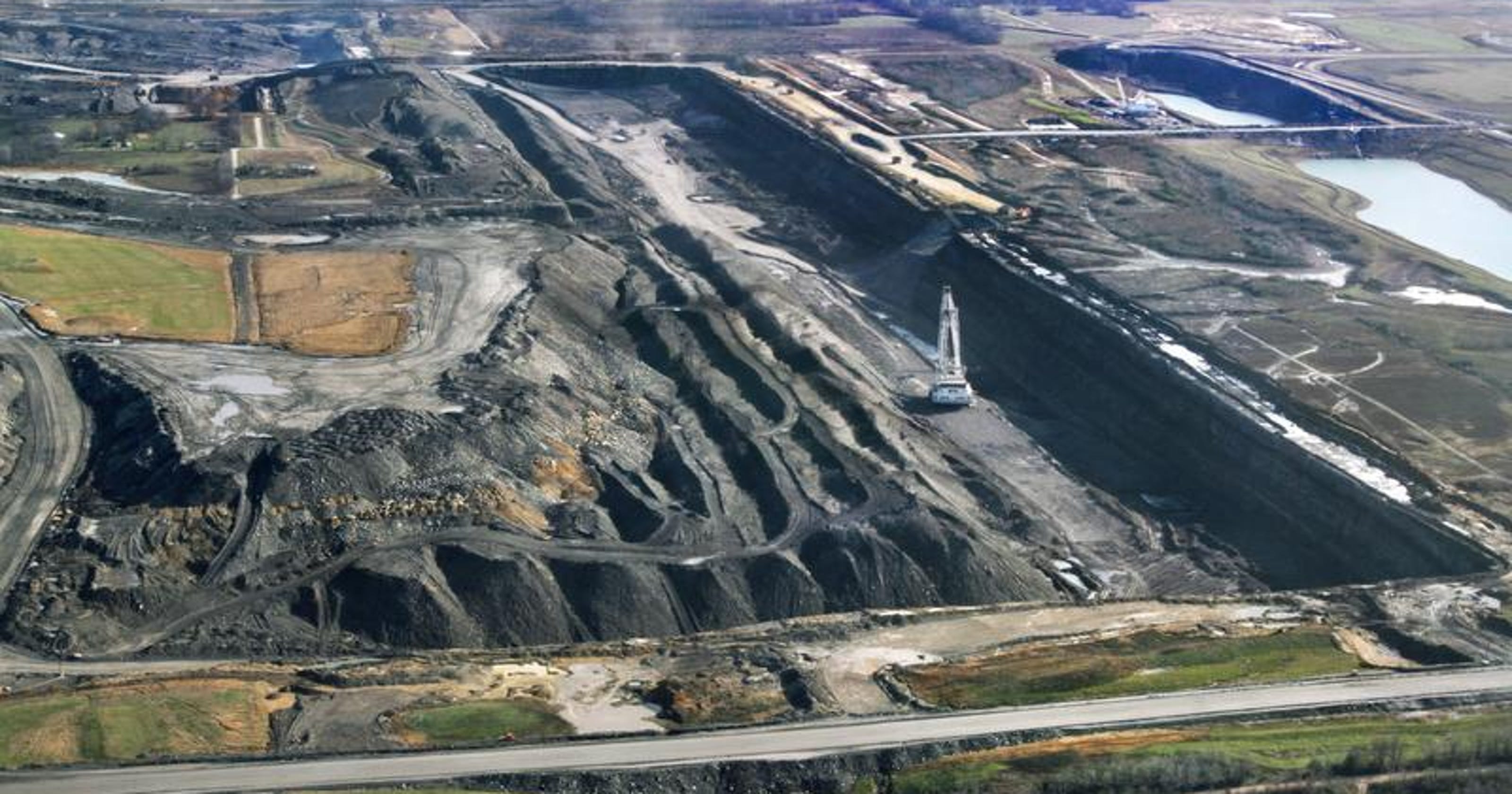 EPA urged to take action against Indiana coal permits