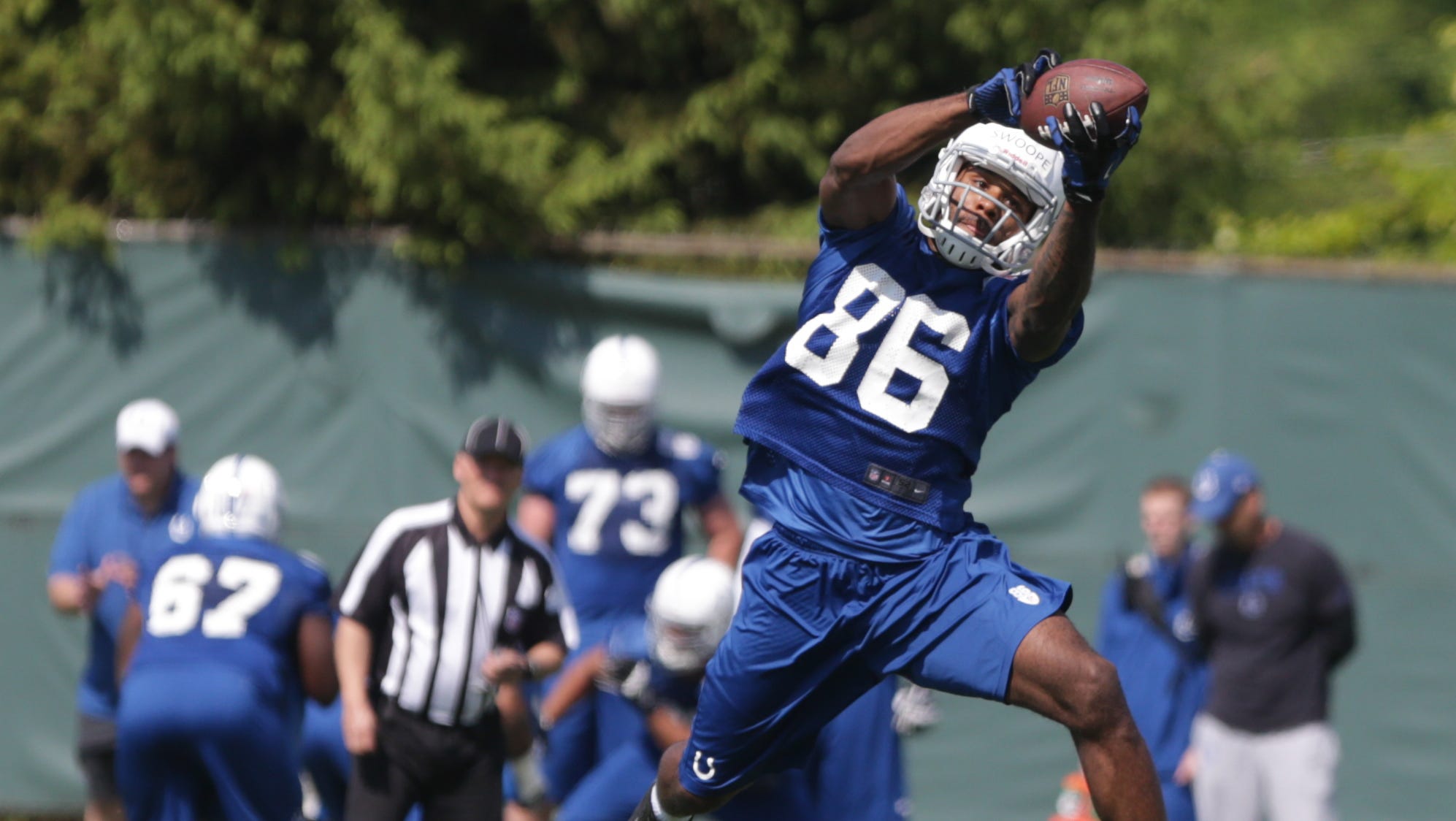 College hoops player looks right at home as Colts' tight end