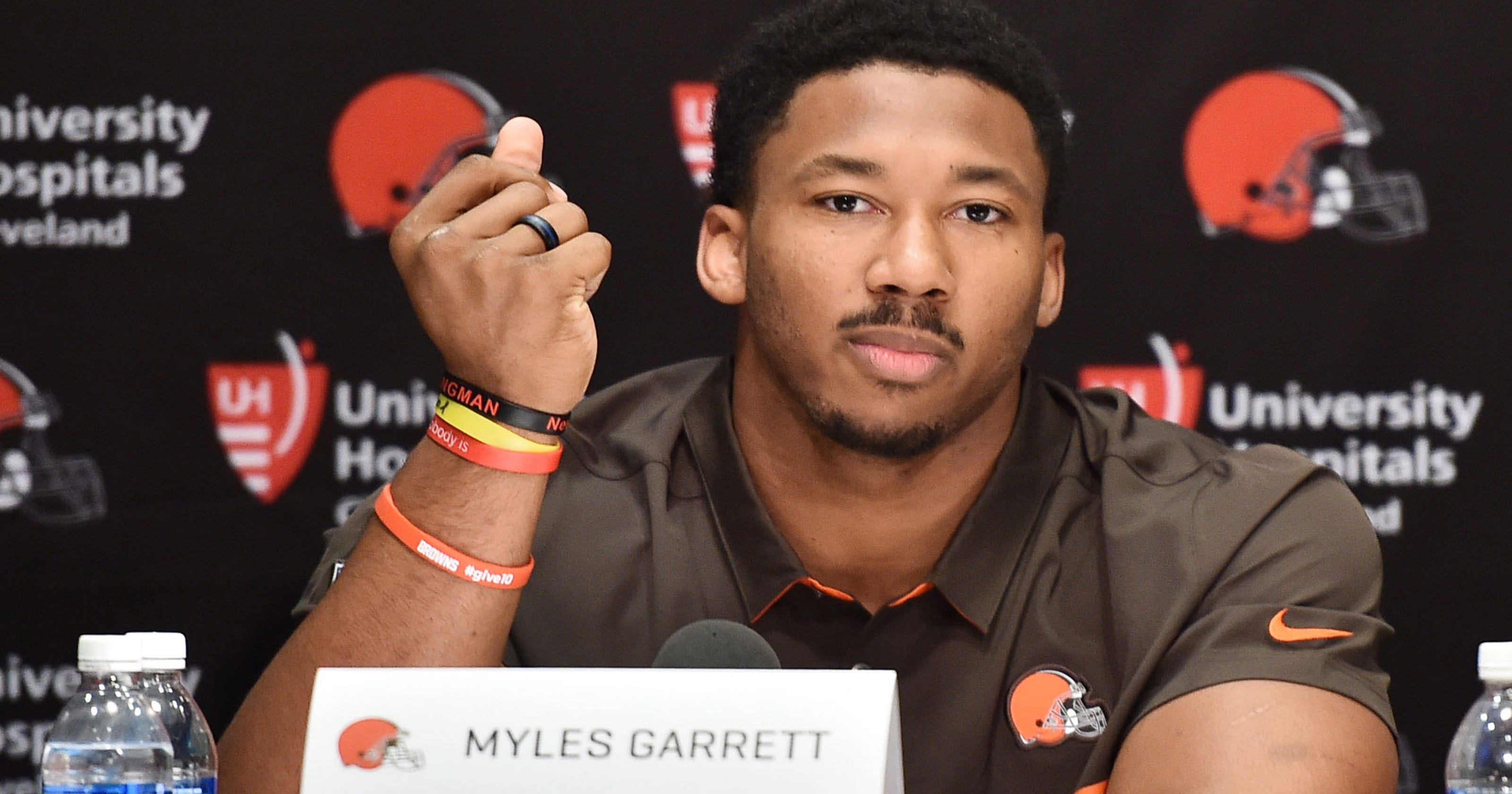 NFL defensive rookie of the year candidates: Myles Garrett out in front