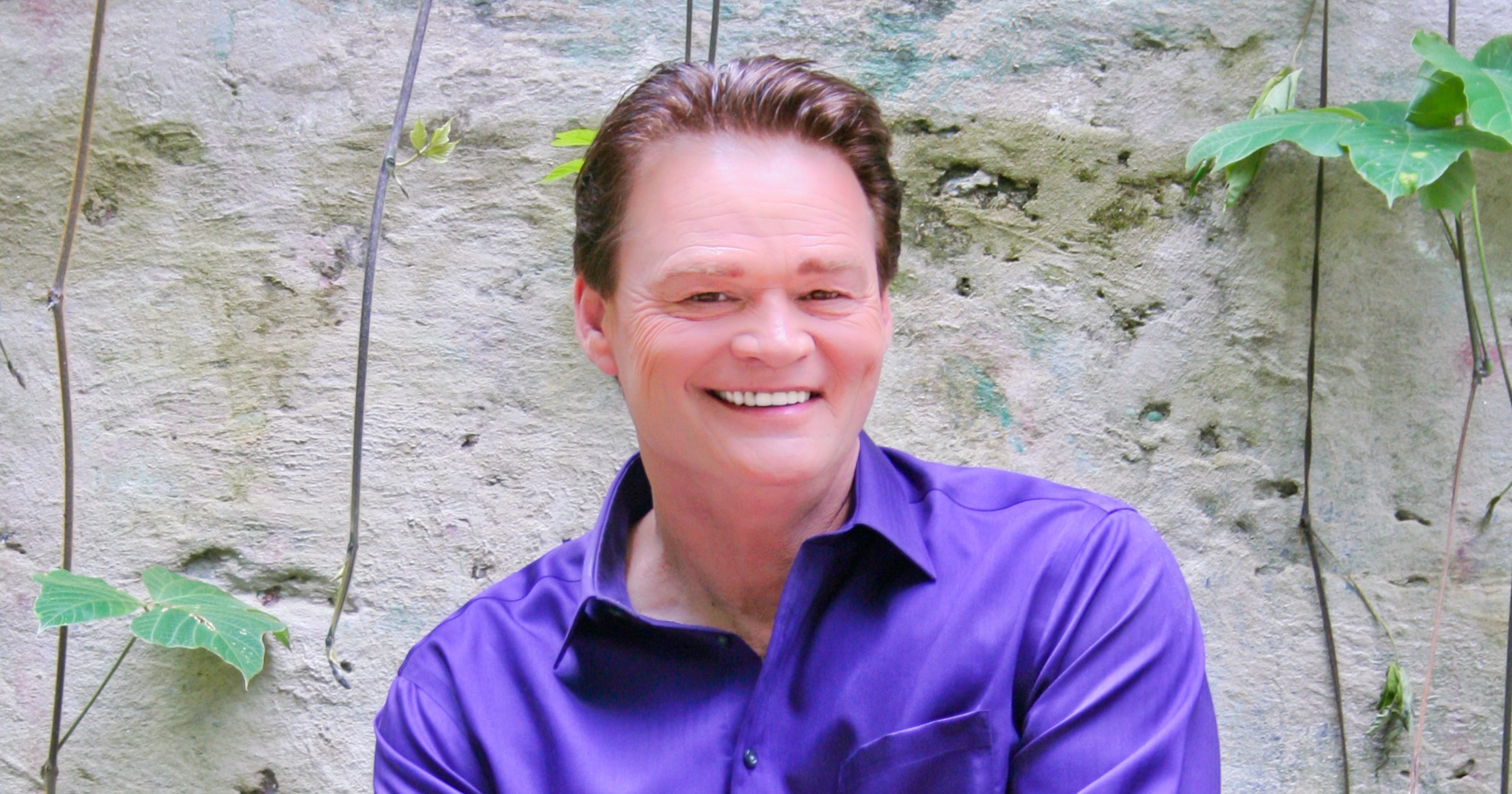 Country singer Doug Stone to perform in Opelika