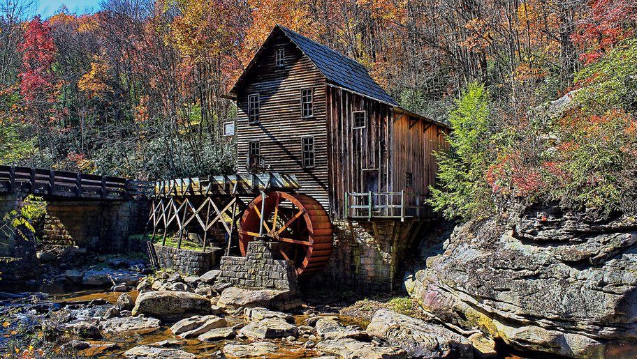 30 beautiful covered bridges around the USA