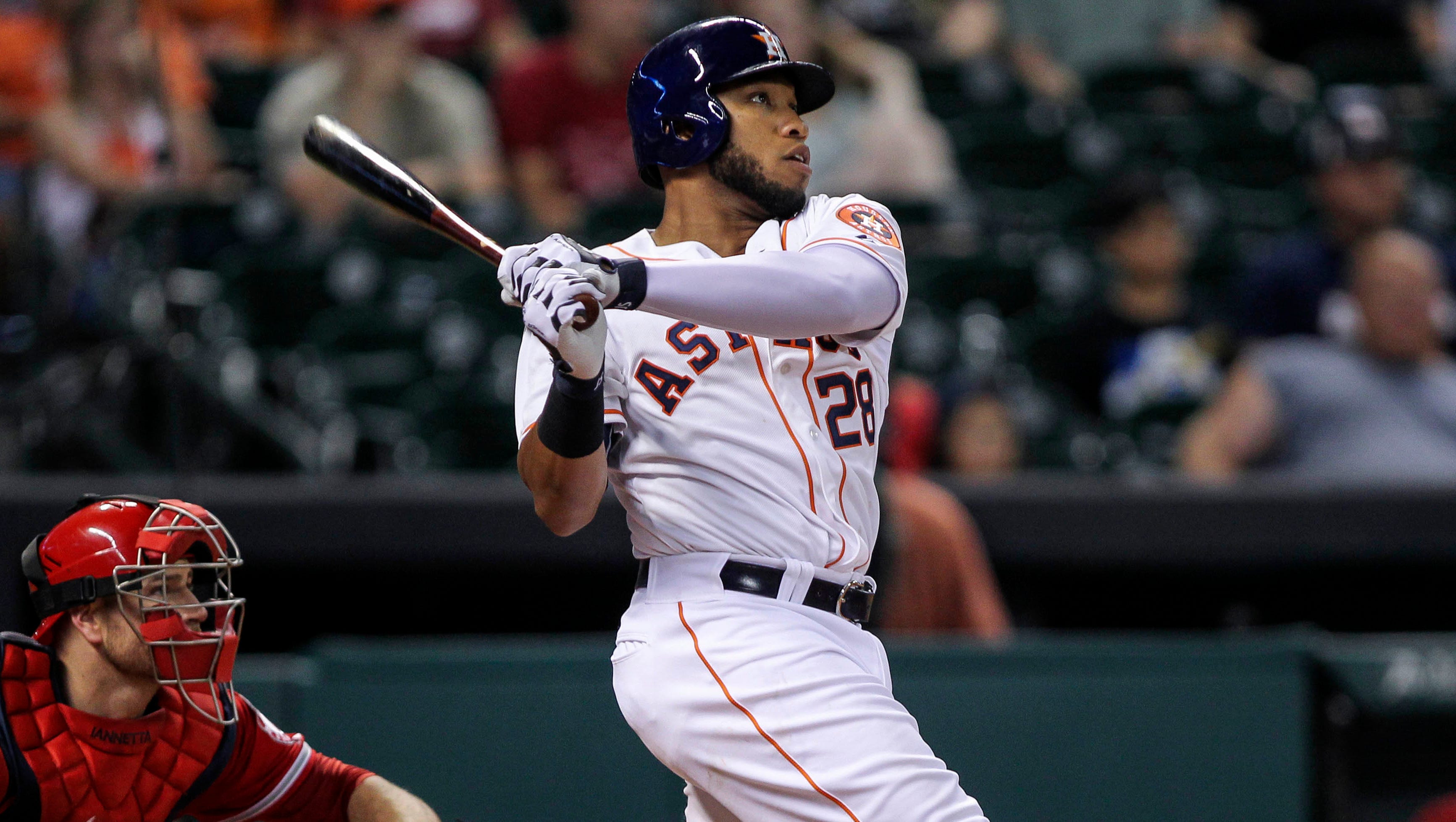 Jon Singleton homers in debut to help Astros top Angels