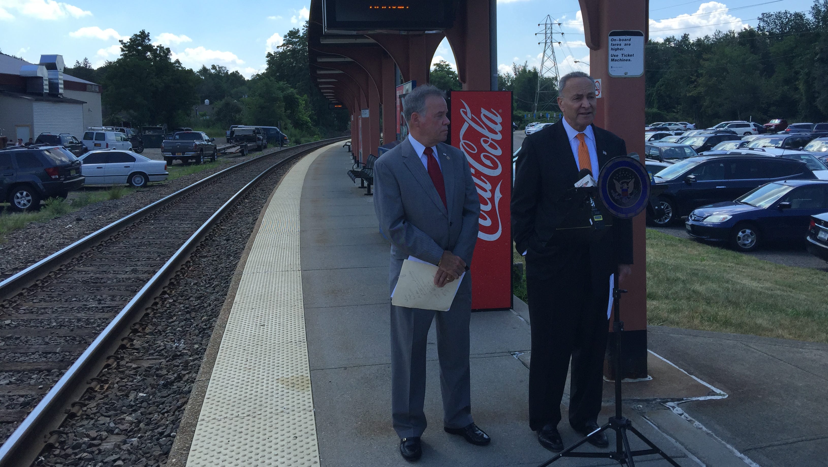 Schumer to MTA: Add late night bus in Rockland