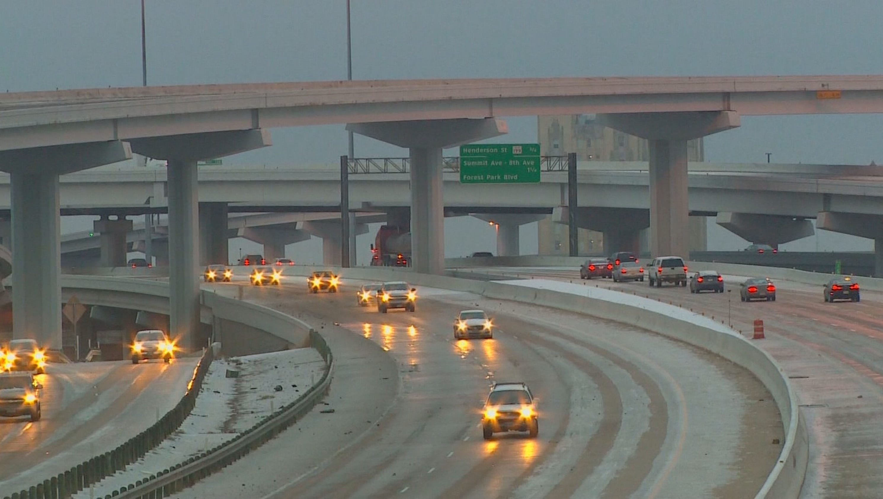Atlanta hunkers down as winter storm sweeps the South Atlanta hunkers down as winter storm sweeps the South