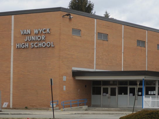 Police investigate school threats at Wappingers, Hyde Park schools