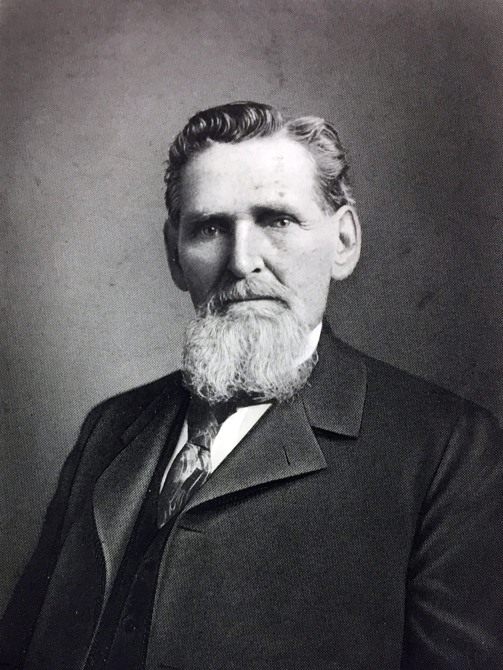 A quiet bachelor left behind $5.7 million to help save his small Iowa ...