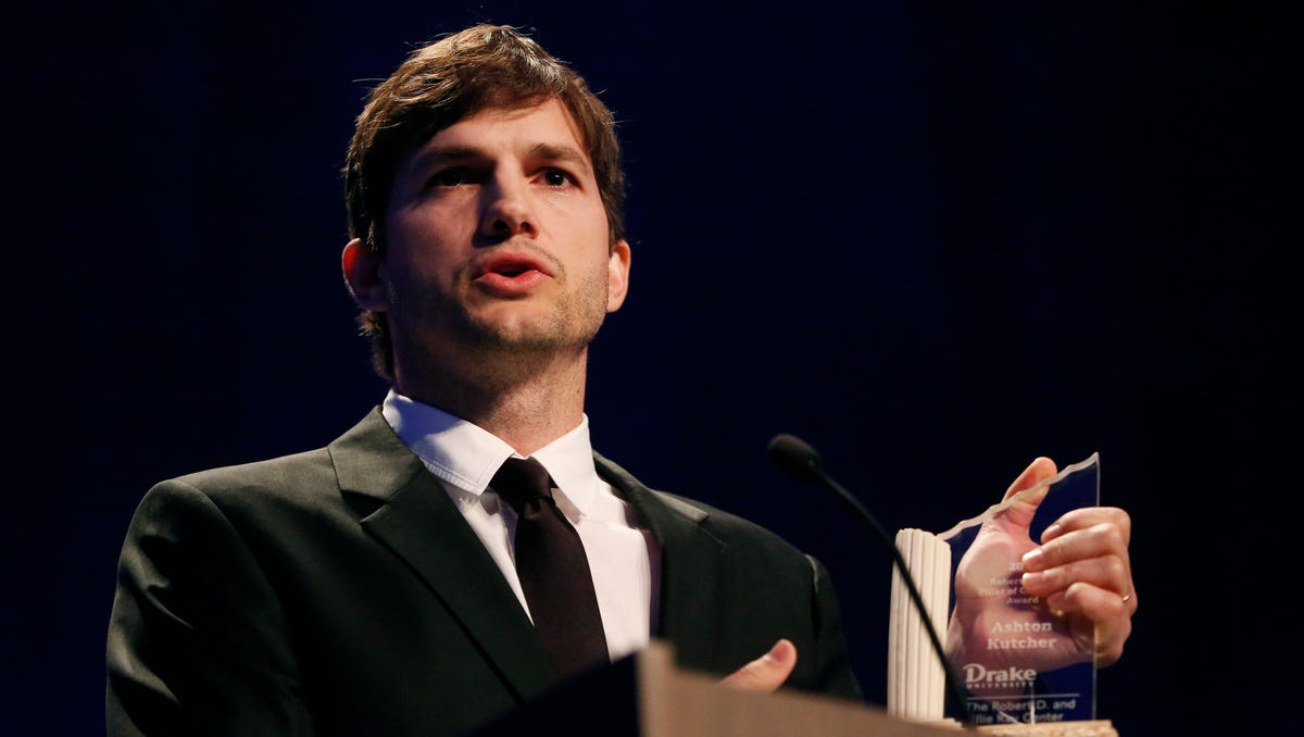 Photos: Ashton Kutcher receives award at All-Star Evening