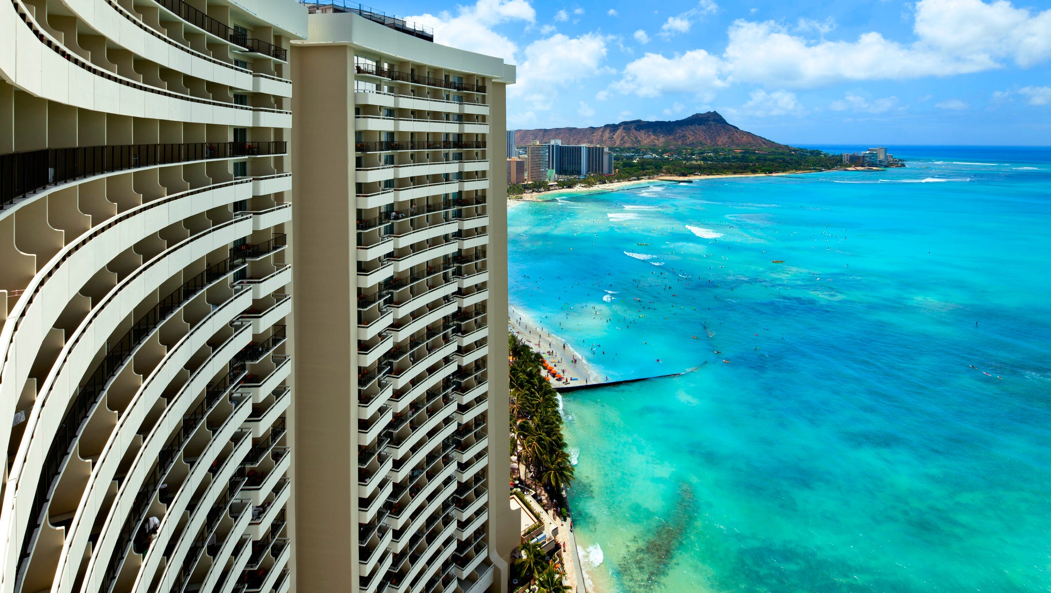 635687489999029300-SheratonWaikiki.jpg?width=2096&height=1184&fit=crop ...