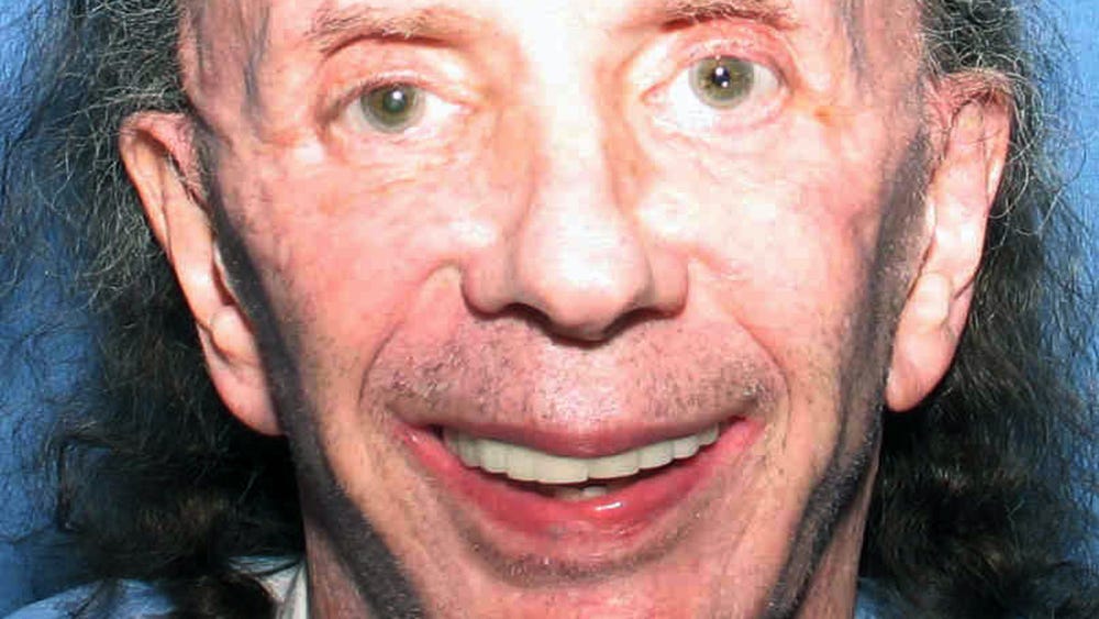 New photos show toll of age, prison on Phil Spector