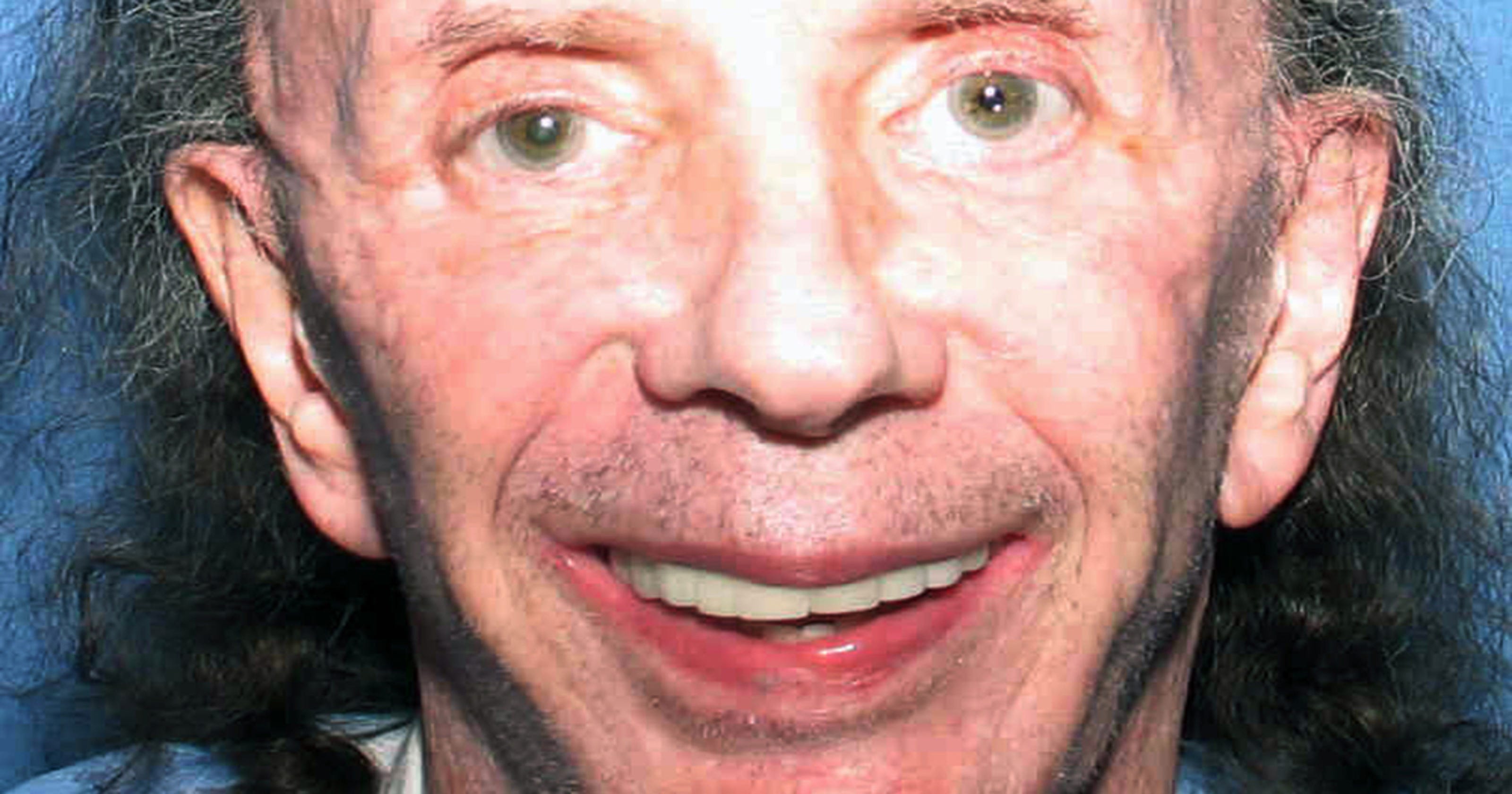 New photos show toll of age, prison on Phil Spector