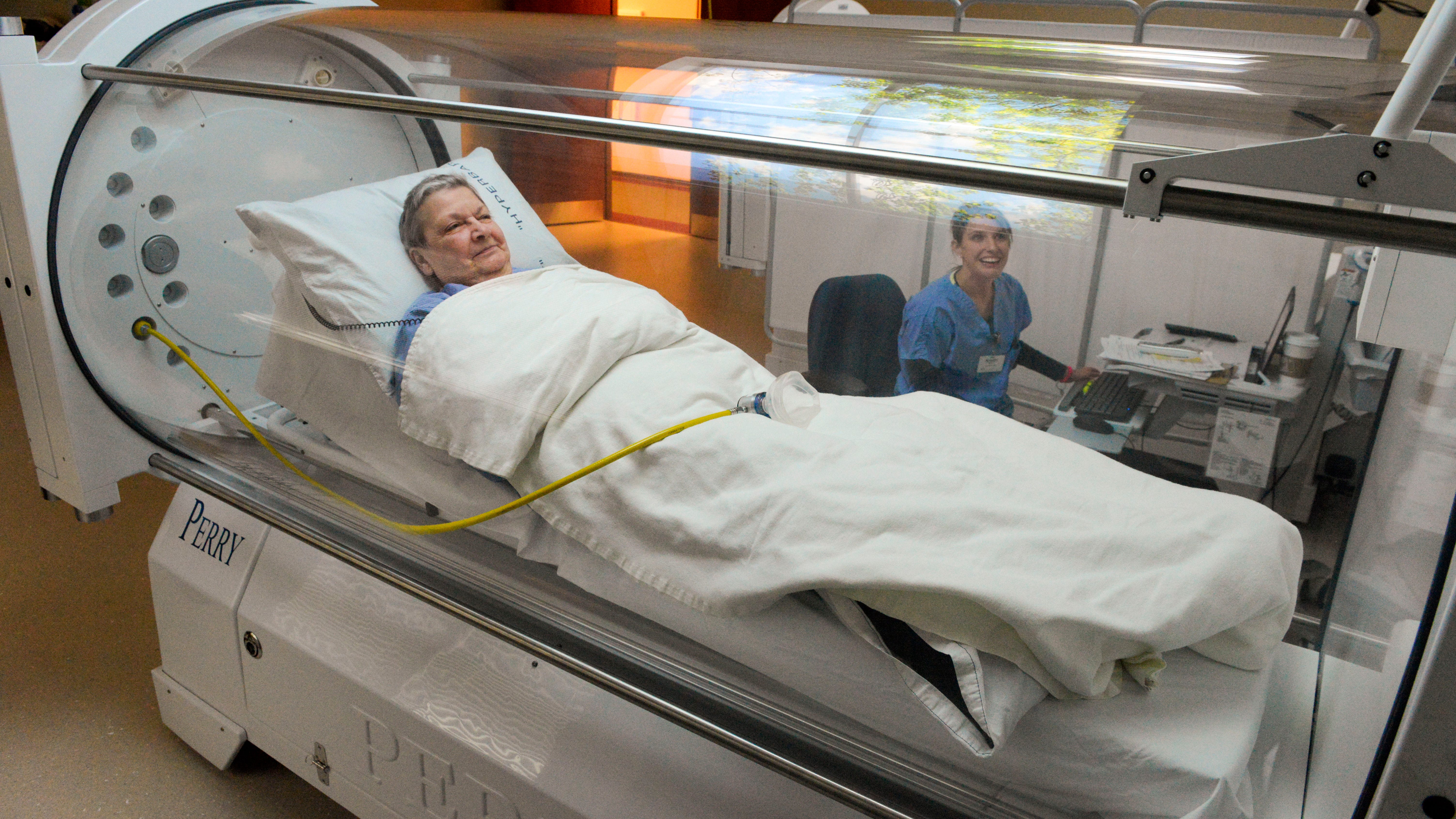 Aurora uses hyperbaric oxygen therapy to accelerate wound healing
