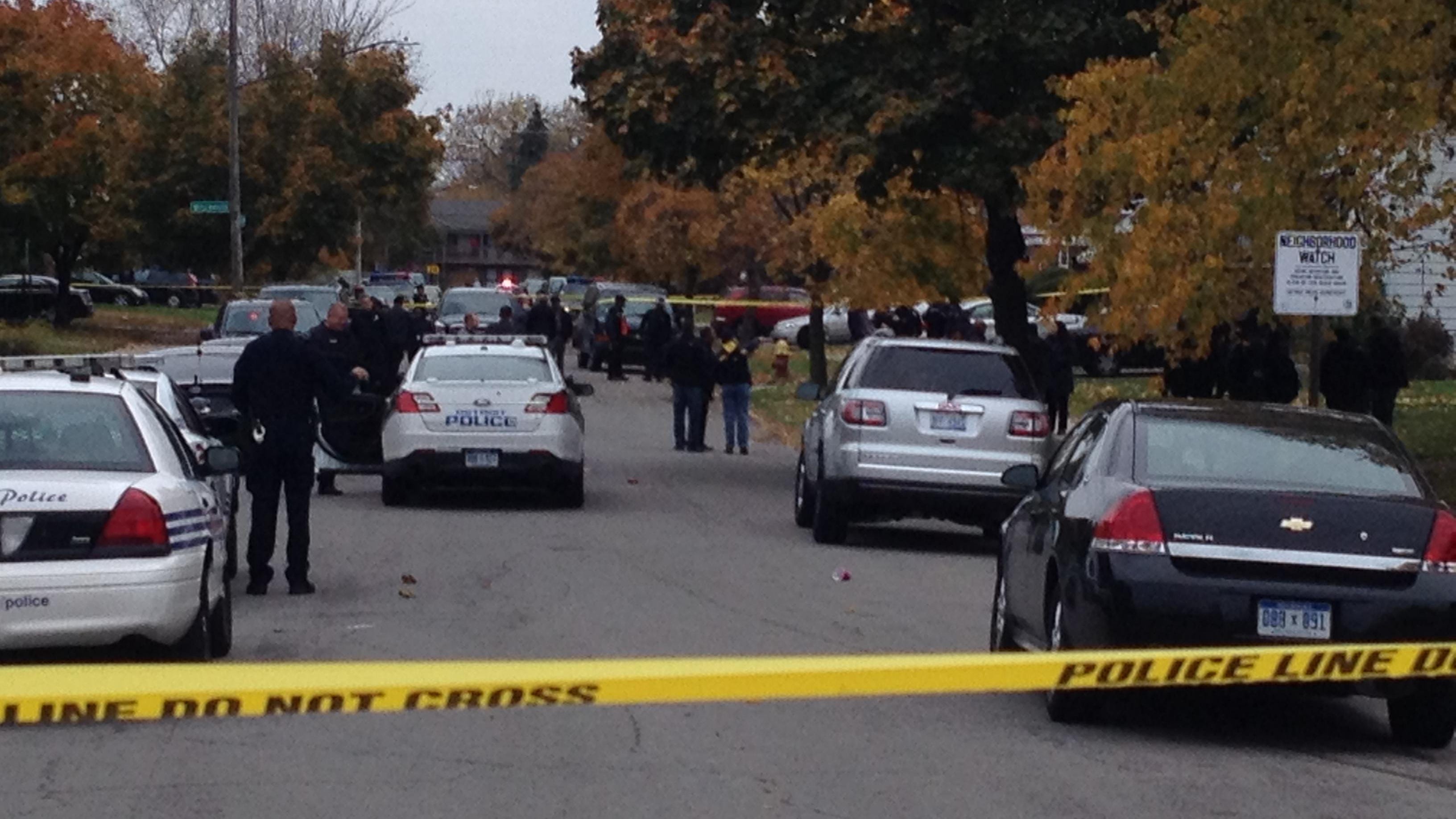 Detroit police narcotics officer shot