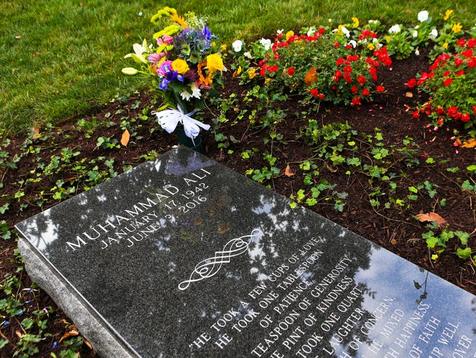 Gallery l Muhammad Ali's gravesite completed
