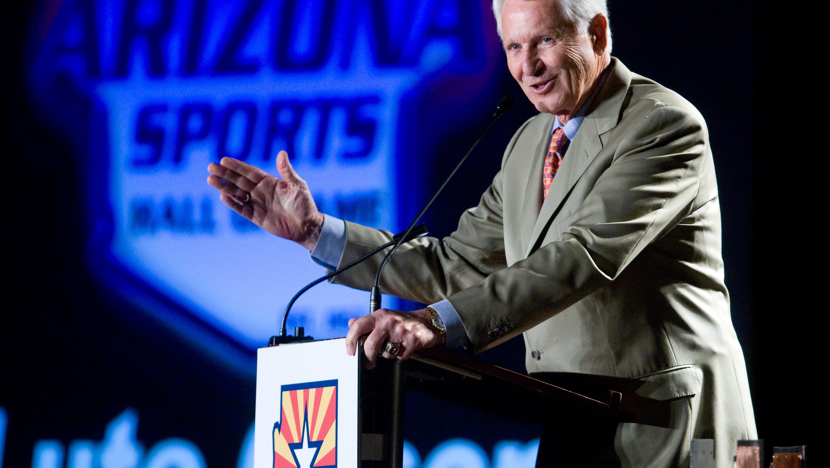Lute Olson, legendary University of Arizona basketball coach, dead at 85