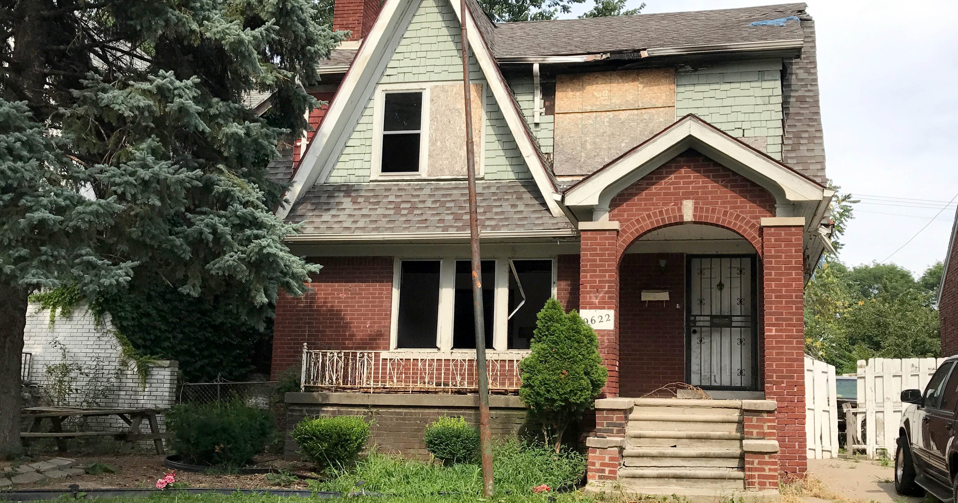 Detroit blight removal could be risk to residents