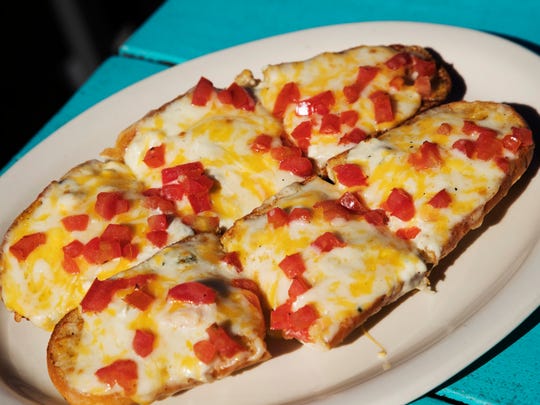 Fort Myers Beach restaurants: The delicious history of Beach Bread