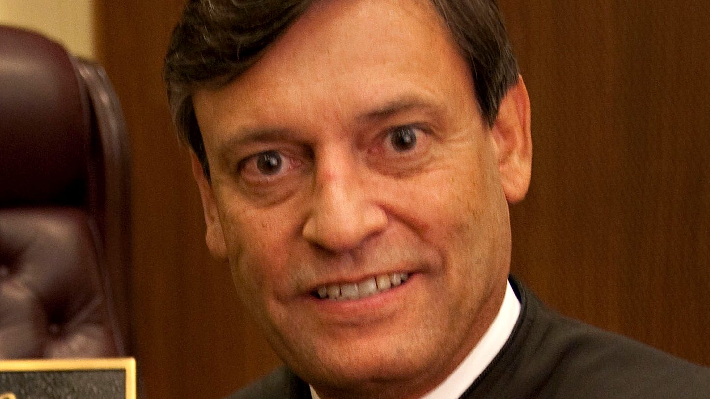 Having to wear black makes Florida judges blue