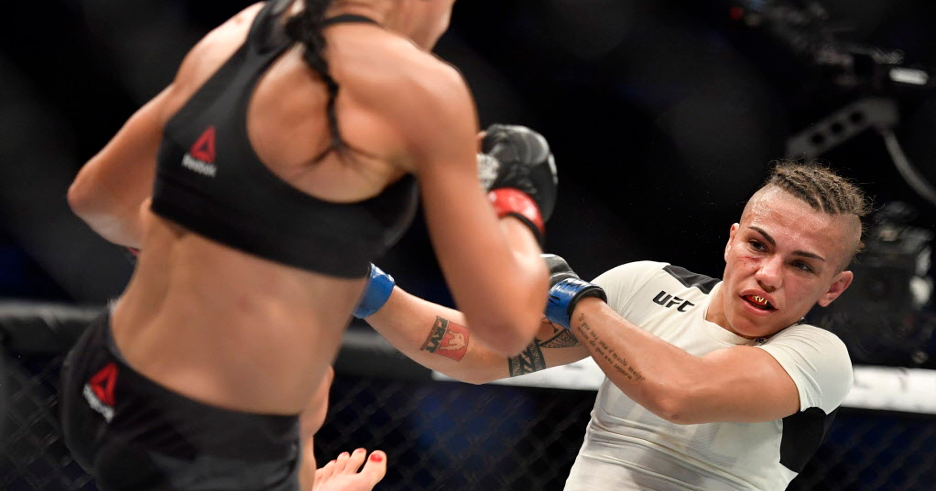 Jessica Andrade proposes to partner after UFC 211 fight