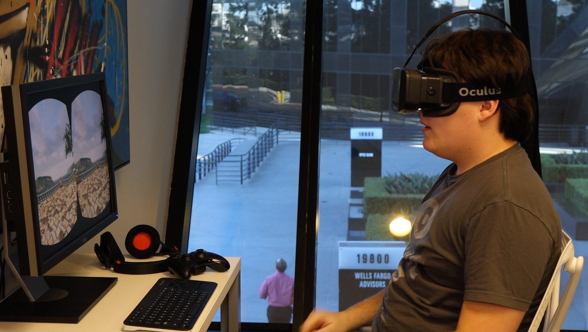 Palmer Luckey's virtual reality headset turns heads