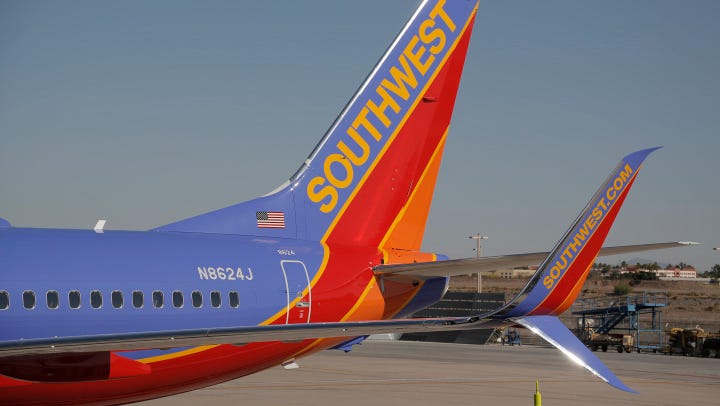Southwest flies its 1st 737 with 'split scimitar' winglets