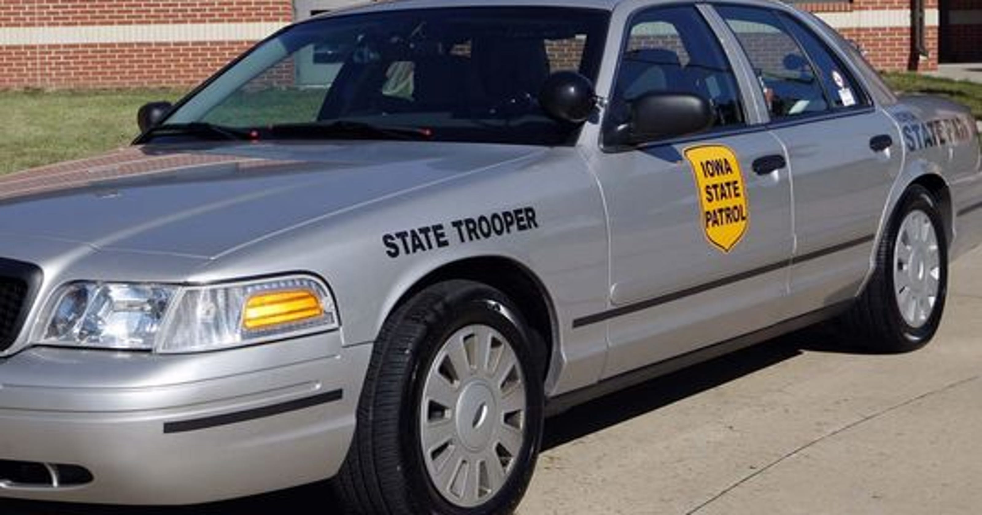 Iowa trooper on leave linked to gunshot inside state office