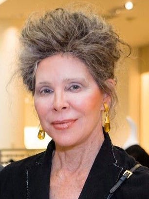 Elmore Leonard's ex-wife sues over archive sale