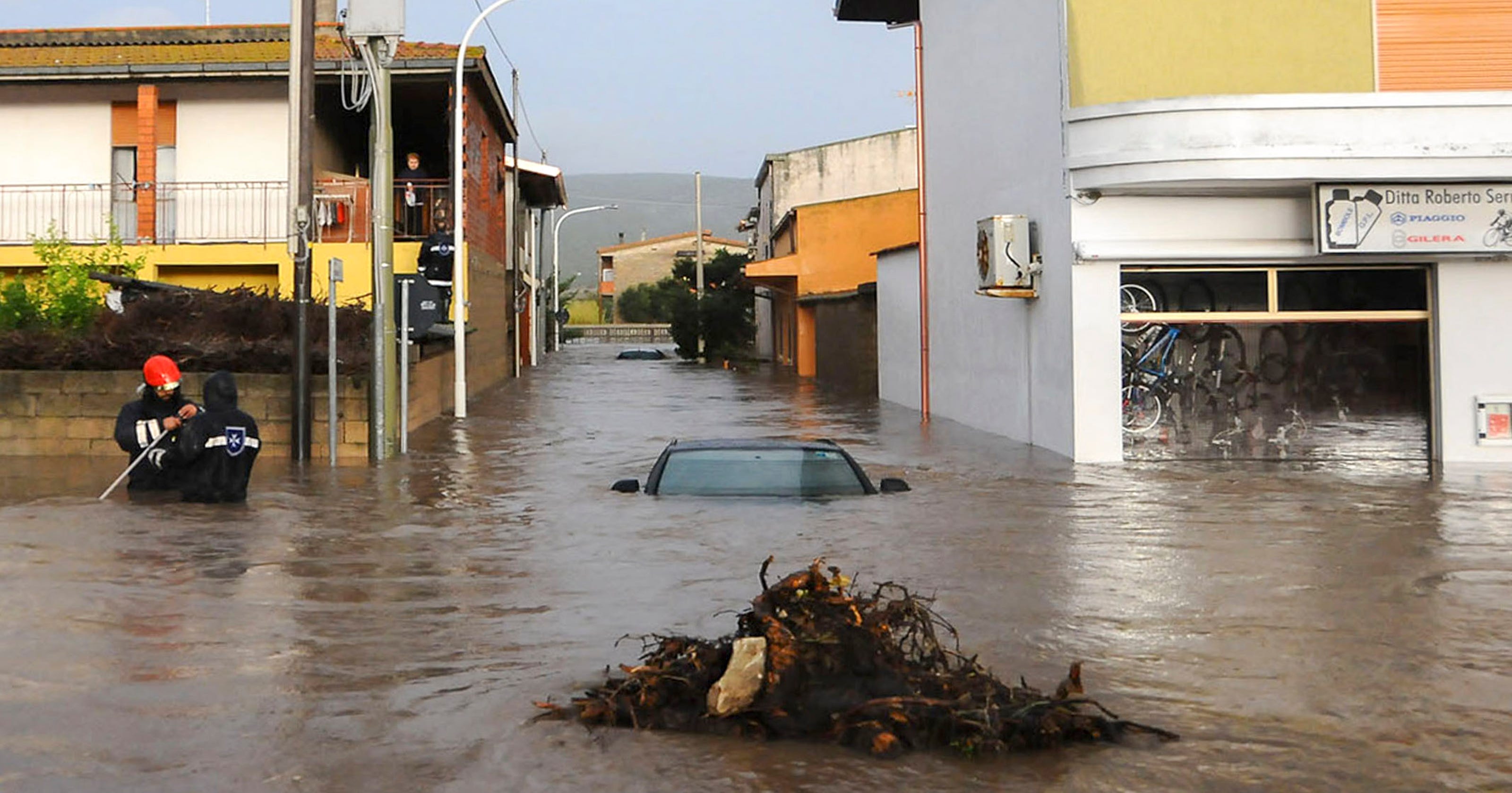 Deadly 'apocalyptic' storm floods Sardinia