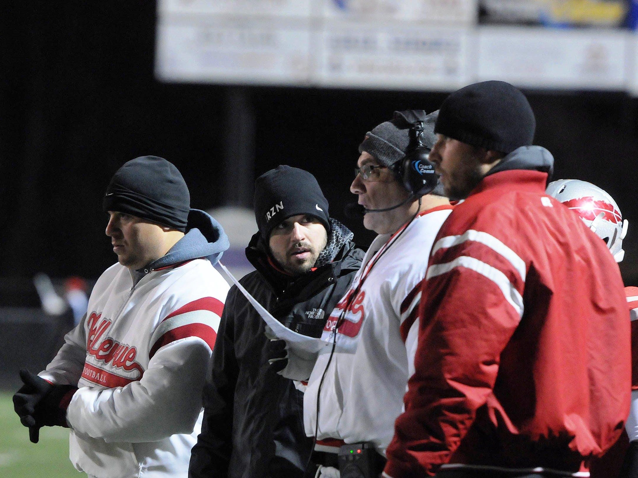 Family legacies define Bellevue tradition | USA TODAY High School Sports