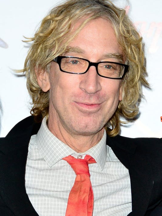 Andy Dick accused of stealing necklace, fleeing on bike